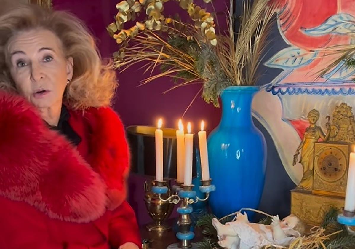 Mayren Beneyto felicita la Navidad y está a punto de quemar su casa | Las Provincias